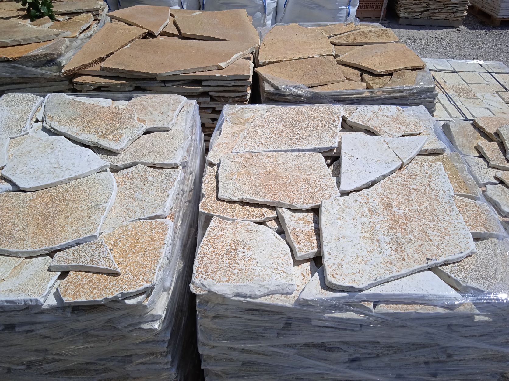 pitropakisgiorgos.gr | ΠΕΤΡΕΣ ΕΠΕΝΔΥΣΗΣ – ΠΛΑΚΕΣ ΚΑΡΥΣΤΟΥ